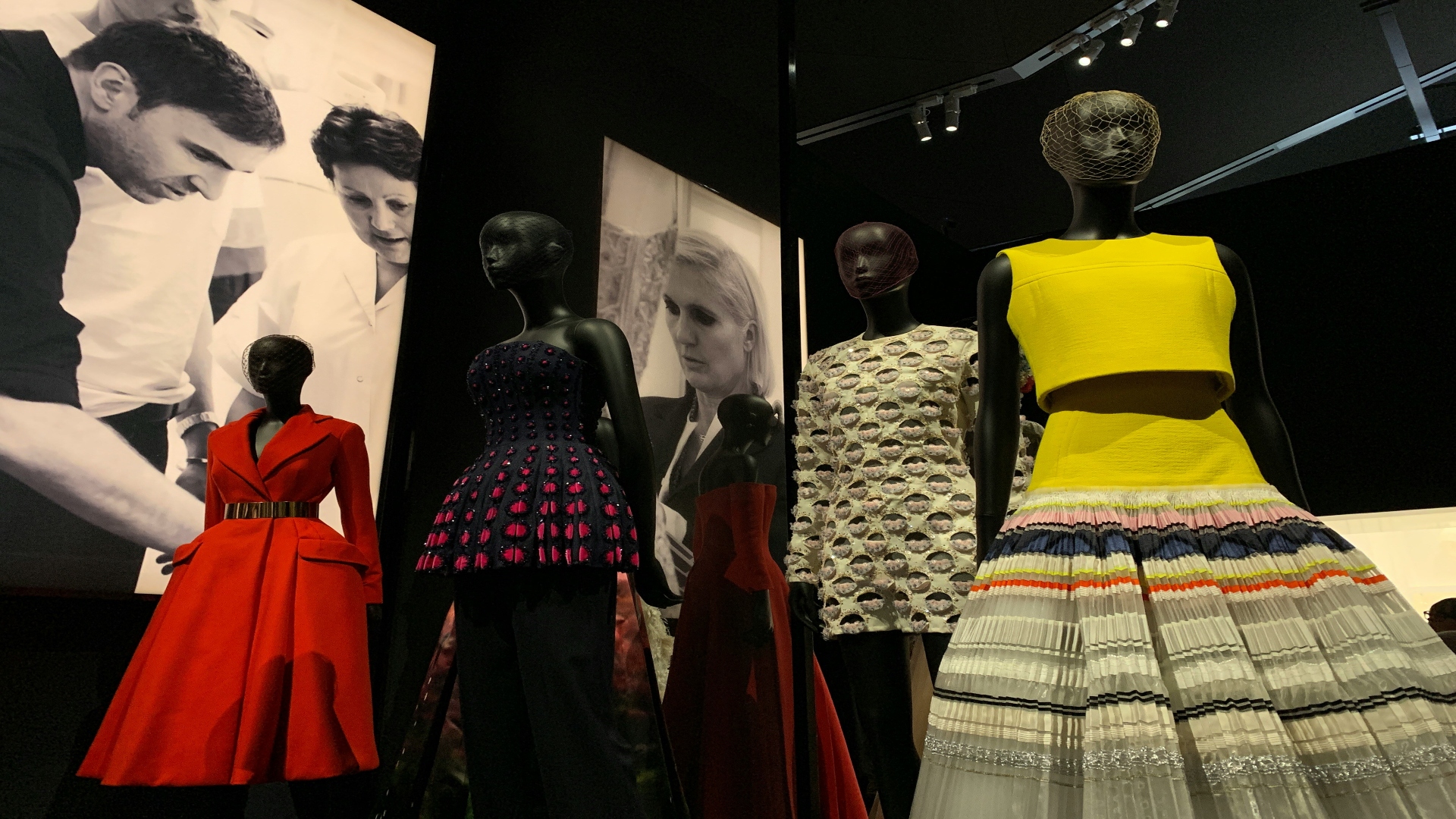 Dress to impress: Fashion Tips You Should Follow to be Iconic - LUXlife ...