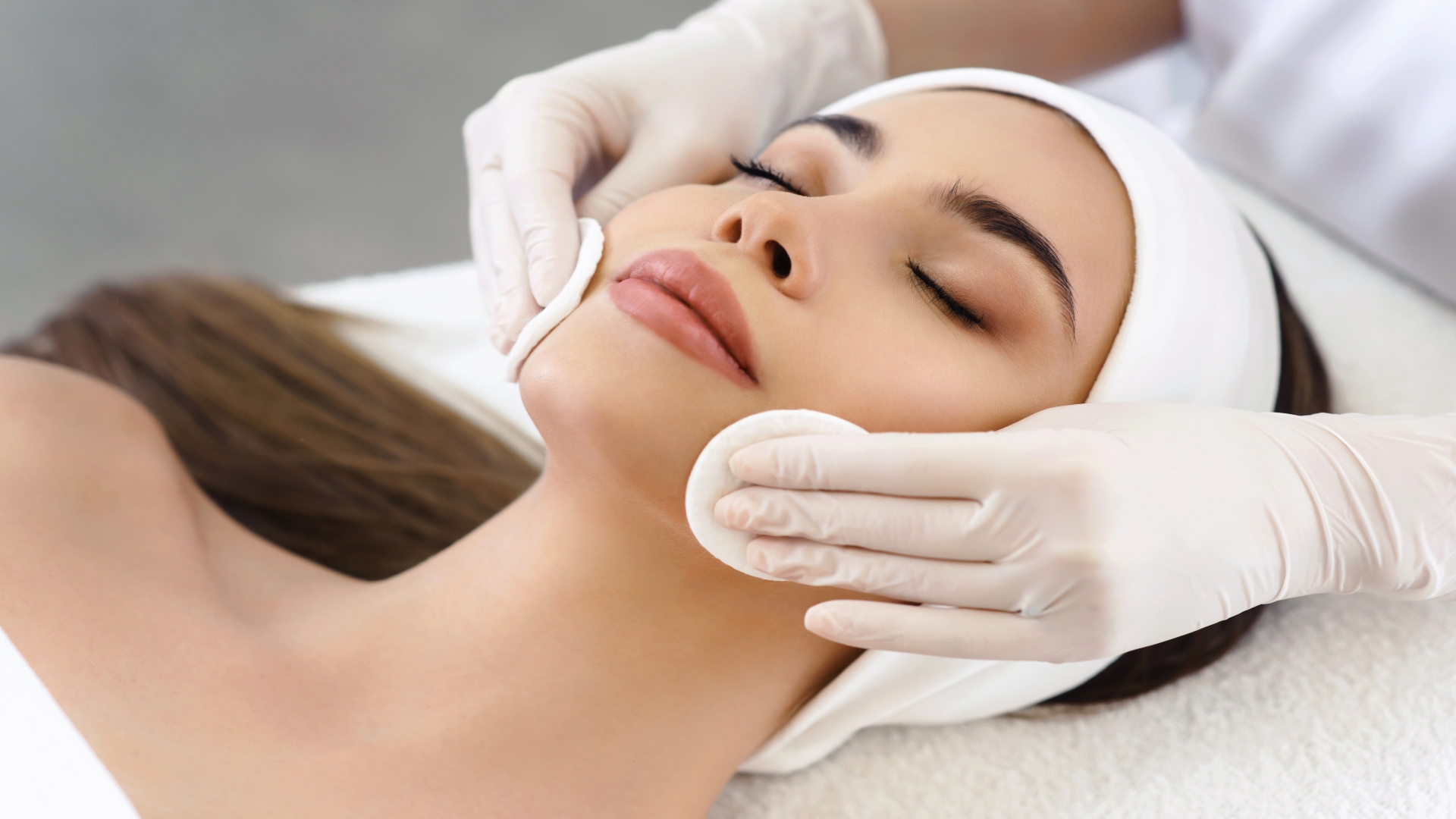 Why Is Everyone Talking About Sculpted Elegance? The Luxury Body ...